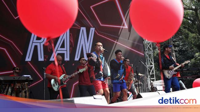 Grup Musik RAN Ramaikan Indonesia Heart Walk 2023 di Hari Jantung Sedunia