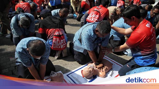 Ramai-ramai Belajar CPR di Hari Jantung Sedunia
