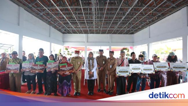 304 Warung Naik Kelas di Banyuwangi Dapat Bantuan Program Stimulus Ekonomi 304 Warung Naik Kelas di Banyuwangi Dapat Bantuan Program Stimulus Ekonomi