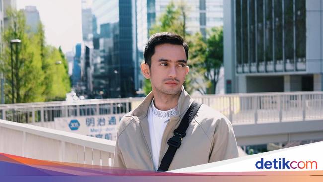 Tips Padu Padan Busana Lebaran Dari Omar Daniel