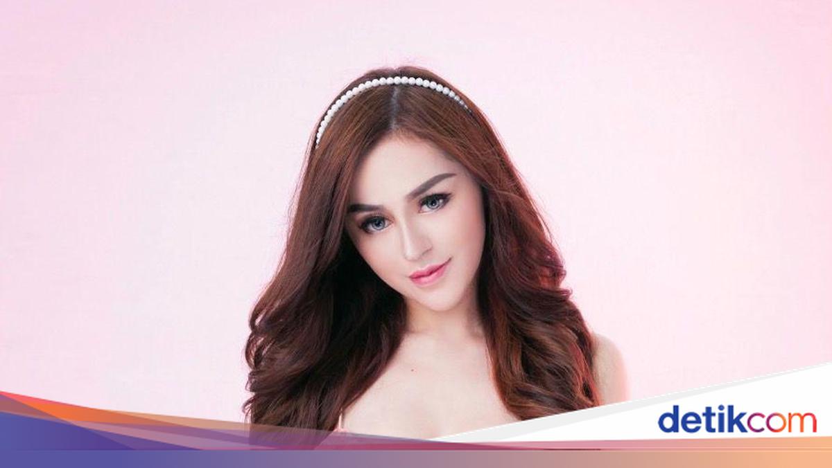 Selebgram Safa Marwah Ditonjok Pacar Gegara Tagih Utang Rp 42 Juta