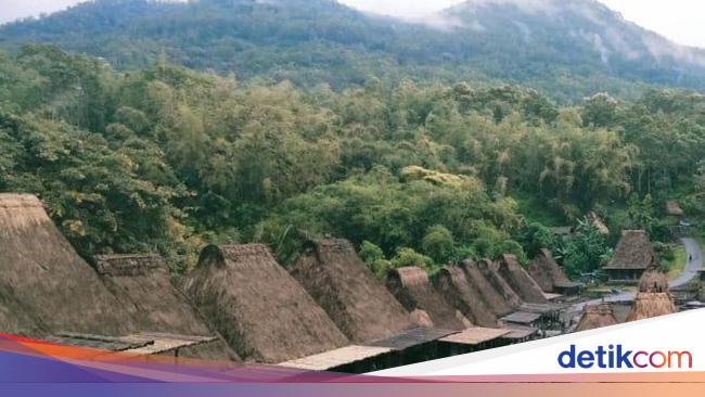 Kampung Adat Bena, Perkampungan Megalitikum di NTT yang Wajib Dikunjungi