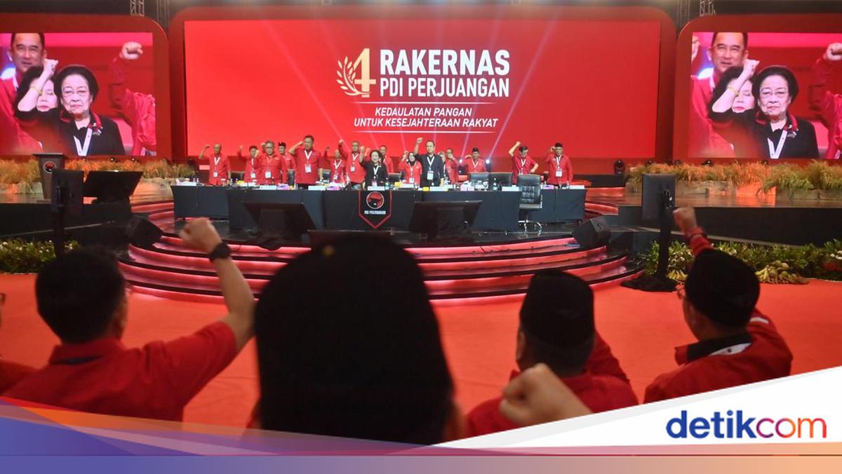 Megawati Tutup Rakernas IV PDIP