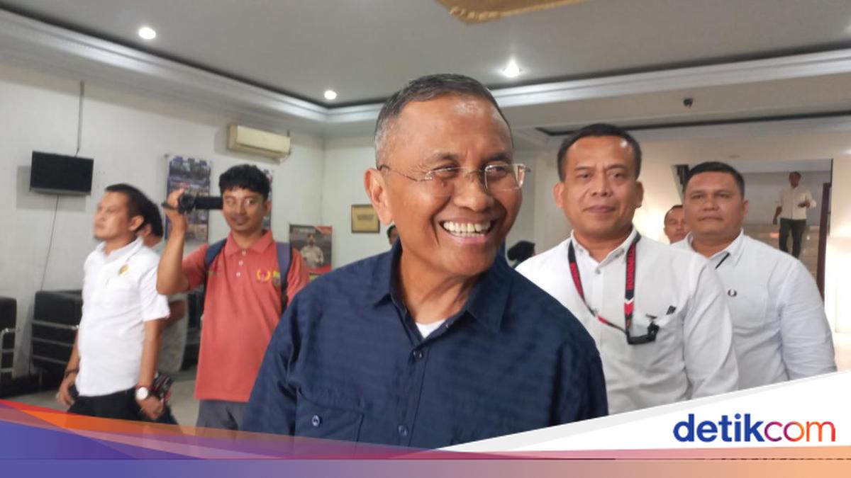 Eks Menteri BUMN Dahlan Iskan Jadi Tersangka Penggelapan