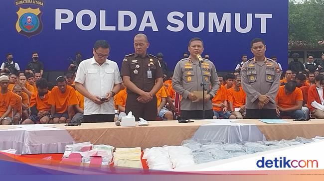 Polisi Ringkus 795 Bandar-Pengedar di Sumut, 75 Kg Sabu Disita