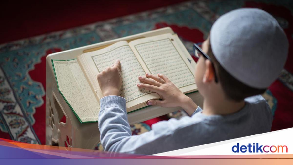 Surat Al-Mulk Lengkap: Arab, Latin, dan Terjemahannya