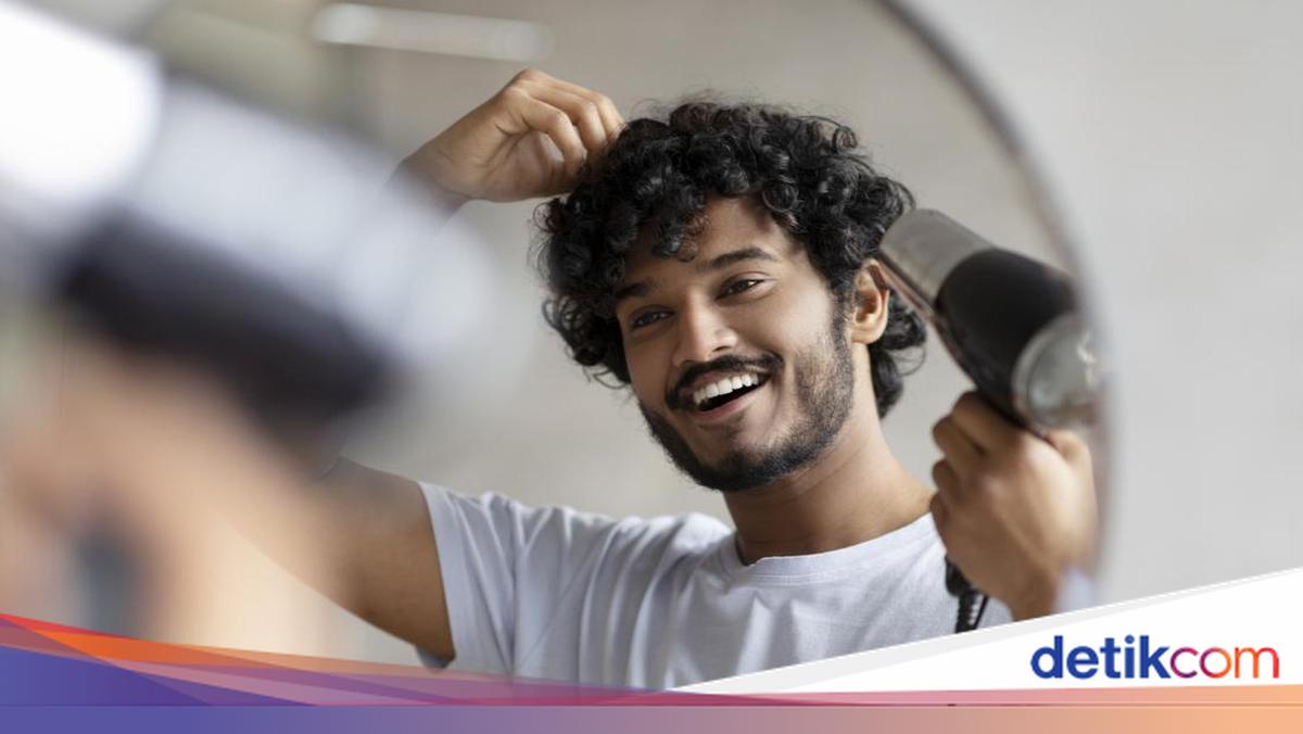 30 Tren Potongan Rambut Keriting Pria 2024, Modis, Simpel, dan Rapi