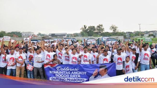 Komunitas Sopir Angkot Jabar Galang Dukungan Menangkan Prabowo di Pilpres Komunitas Sopir Angkot Jabar Galang Dukungan Menangkan Prabowo di Pilpres