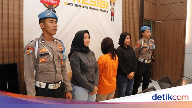 Jual 3 Gadis di Bawah Umur Via Online, Muncikari di Tanjungpinang Ditangkap Jual 3 Gadis di Bawah Umur Via Online, Muncikari di Tanjungpinang Ditangkap