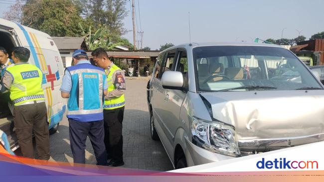 Kendaraan Tabrakan Beruntun di Tol Tangerang, 2 Lansia Terluka