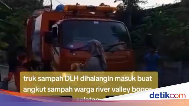 Geger Pemilihan Ketua RT Bikin Wanita Bogor Hadang Truk Sampah Geger Pemilihan Ketua RT Bikin Wanita Bogor Hadang Truk Sampah