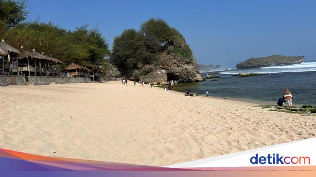 Pantai Slili Gunungkidul, Wisata Pasir Putih untuk Berburu Sunset-Sunrise