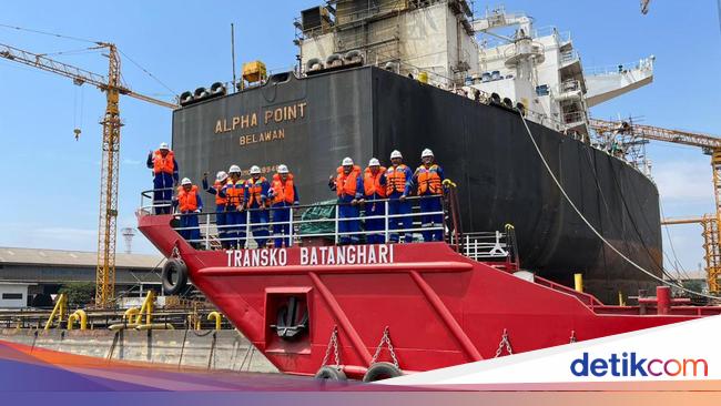 Pertamina Tambah 2 Kapal buat Angkut Migas dan Antisipasi Tumpahan Minyak Pertamina Tambah 2 Kapal buat Angkut Migas dan Antisipasi Tumpahan Minyak