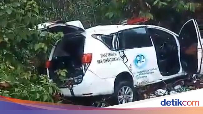 Pengakuan Sopir Ambulans Maut di Bengkulu yang Tewaskan 2 Penumpang Pengakuan Sopir Ambulans Maut di Bengkulu yang Tewaskan 2 Penumpang