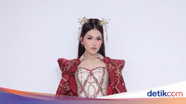 8 Potret Ayu Ting Ting Tampil Beda Bak Gadis Tionghoa, Cantik Memesona