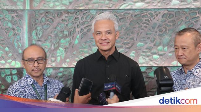 Ganjar soal Nama Gibran Menguat Jadi Cawapres Prabowo: Boleh, Punya Hak