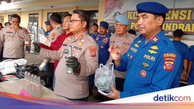 Curang Nelayan Indramayu Tangkap Ikan Pakai Bom Rakitan