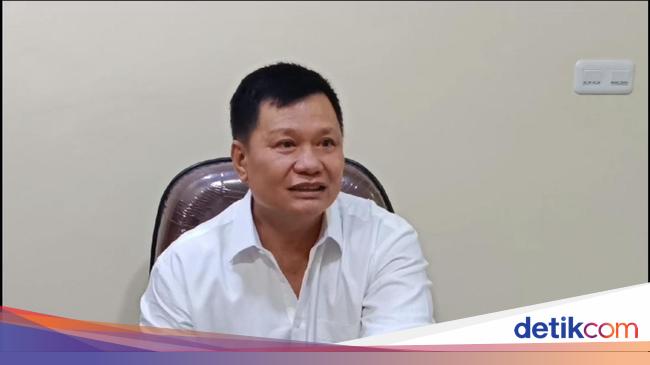 Edward Tannur Ngaku Tak Tahu Ronald Punya Pacar Edward Tannur Ngaku Tak Tahu Ronald Punya Pacar