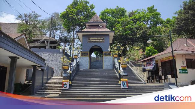 Misteri Pesugihan Gunung Kawi