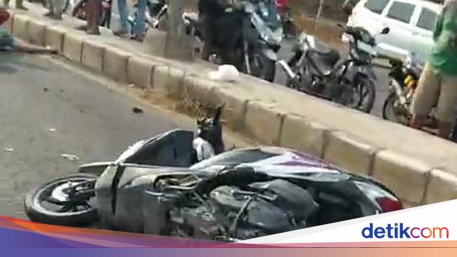 Motor Saling Bertabrakan, Pelajar SMA dan Petani di Tuban Tewas