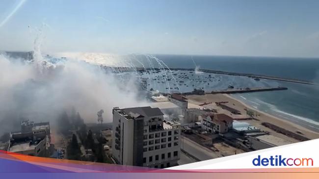 Video Rudal-rudal Israel Hantam Pelabuhan di Gaza