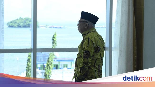 Rapat Penting dengan Jokowi di Balik Ma'ruf Mendadak Pulang ke Jakarta