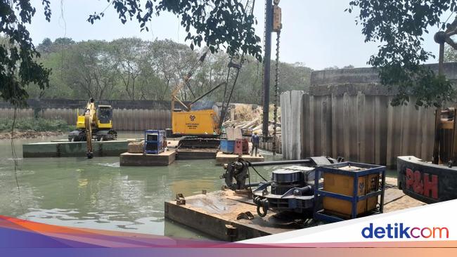 Pembangunan Turap Kali Angke Kembangan Utara Dilanjut Lagi!