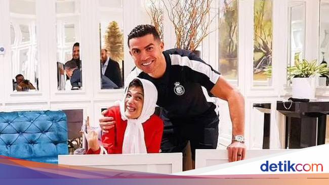 Ini Profil Pelukis Difabel Fatima Hamami yang Dipeluk Ronaldo
