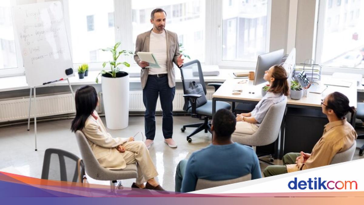 Human Capital: Pengertian, Tugas, Jenis, dan Bedanya dengan Human Resource