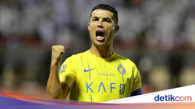 Viral Aksi Ronaldo Minta Wasit Diganti di Tengah Pertandingan Al Nassr