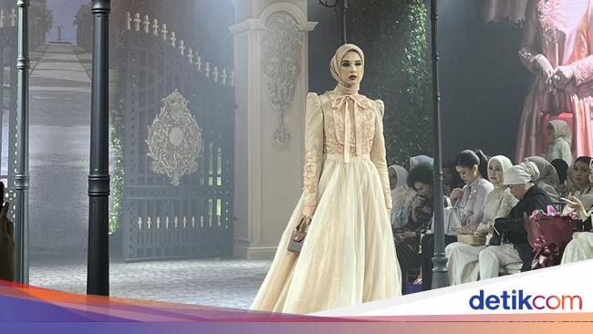 Ayu Dyah Andari x Putri Zulhas, Tuangkan Pahatan Mawar di Koleksi Busana