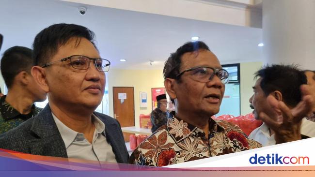 Mahfud Md Buka Suara soal Bentrok Muntilan: Selesaikan Secara Hukum! Mahfud Md Buka Suara soal Bentrok Muntilan: Selesaikan Secara Hukum!