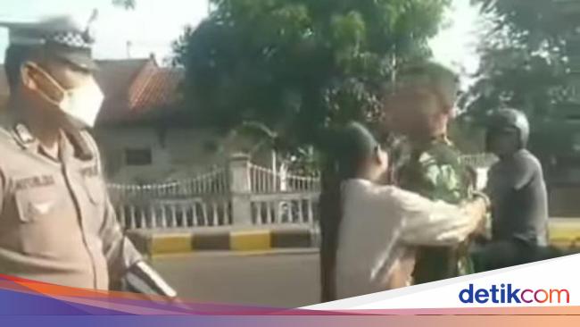Viral Polisi Nyaris Adu Jotos dengan Tentara gegara Tak Pakai Helm Viral Polisi Nyaris Adu Jotos dengan Tentara gegara Tak Pakai Helm