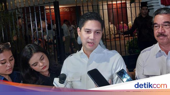 Guntur Romli Sindir Citra Gemoy Prabowo, TKN: Kita Fokus Tawarkan Program Guntur Romli Sindir Citra Gemoy Prabowo, TKN: Kita Fokus Tawarkan Program