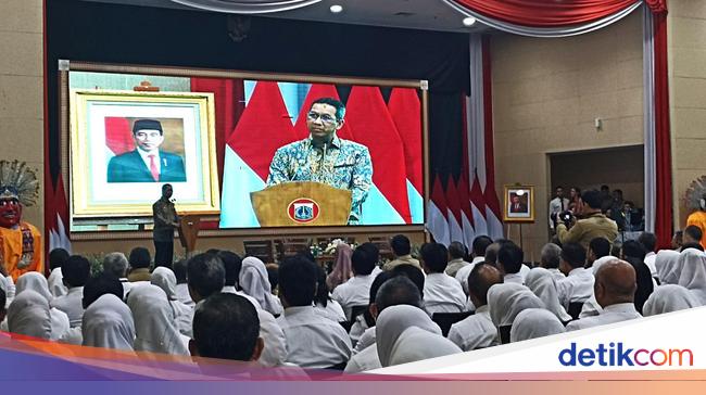 Beri Arahan Ke ASN DKI, Heru Budi Ingatkan Netralitas-Etika Bermedsos Beri Arahan Ke ASN DKI, Heru Budi Ingatkan Netralitas-Etika Bermedsos