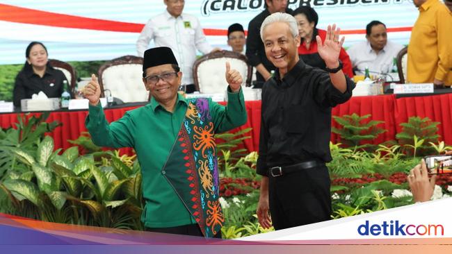 Beda Gaya Ganjar Pranowo dan Mahfud MD Saat Deklarasi Jadi Capres-Cawapres