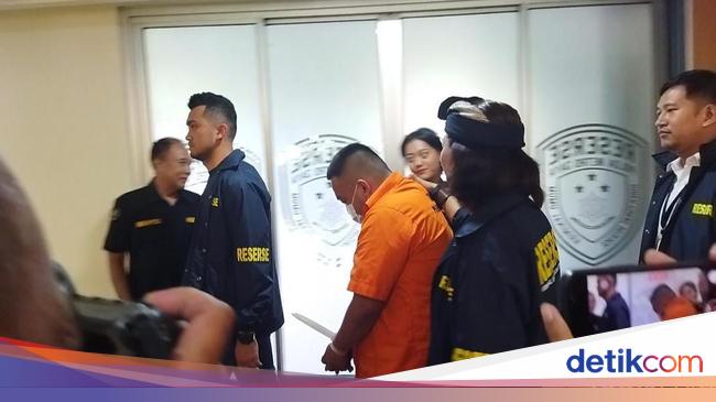 Michael 'Fortuner Pelat Dinas Palsu' Terancam 1 Tahun Penjara!