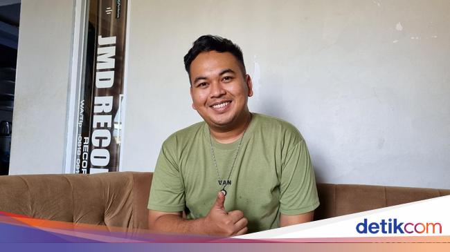 Pengarang Lagu Rungkad Lahir dari Keluarga Musisi, Ini Perjalanan Musiknya