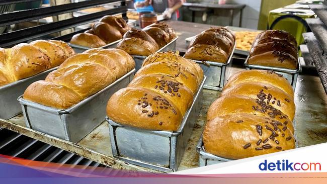Toko Roti Gelora 'Bakery Jadul' yang Populer di Era 80an hingga Sekarang