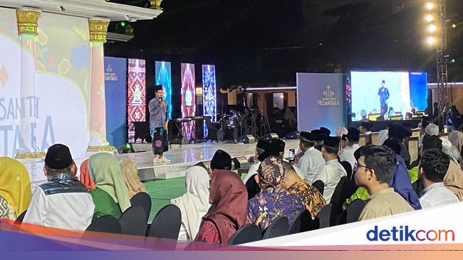 Tretan Muslim: Cita-cita Saya di Mal Isinya Semua Orang Pakai Sarung