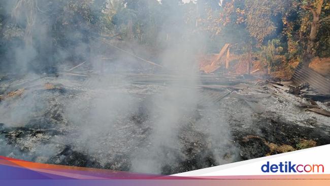 Gegara Api Dupa, Gudang Kayu di Buleleng Ludes Terbakar