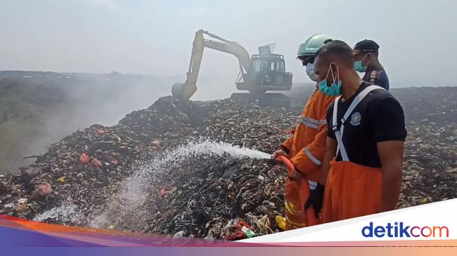 Dinilai Efektif Kurangi Titik Api, Tim Darurat Tambah Kubangan di TPA Mandung