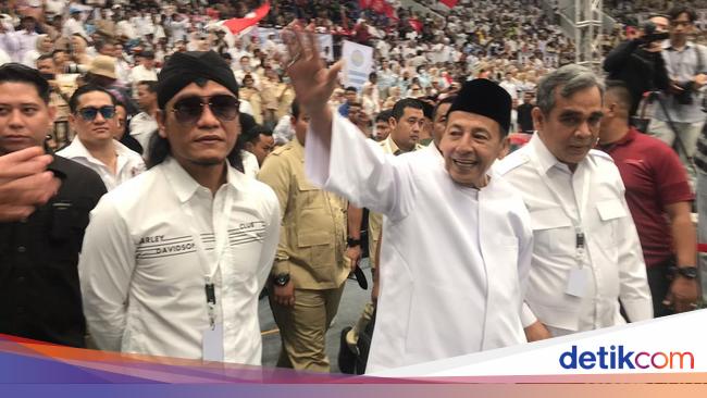 Habib Luthfi dan Gus Miftah Turut Sambut Prabowo-Gibran di Indonesia Arena GBK