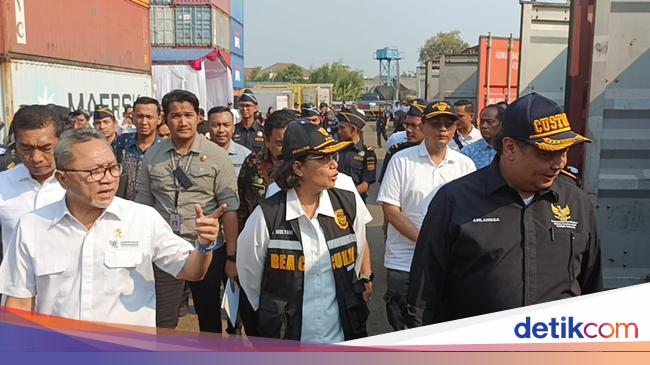 3 Menteri Jokowi Musnahkan Pakaian-Barang Elektronik Ilegal di Cikarang Rp 50 M