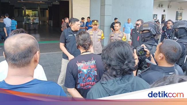 Kronologi Petugas Imigrasi Jatuh dari Apartemen hingga WN Korea Diamankan