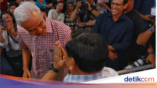 Prabowo Ucapkan Selamat Ulang Tahun ke Ganjar Pranowo Prabowo Ucapkan Selamat Ulang Tahun ke Ganjar Pranowo