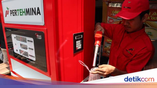 Viral, Es Teh Ini Disajikan dengan Konsep Pom Bensin