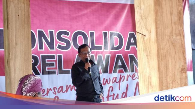 Mahfud Bocorkan Tagline Nama Pasangan: Kalau Tak ada Perubahan, Nanti... Mahfud Bocorkan Tagline Nama Pasangan: Kalau Tak ada Perubahan, Nanti...