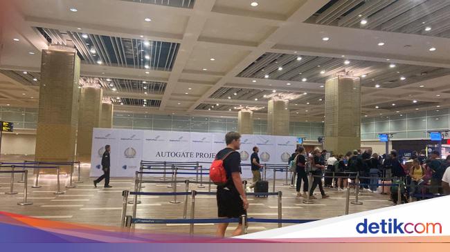 Imigrasi Pasang 90 Mesin Autogate di Bandara Ngurah Rai