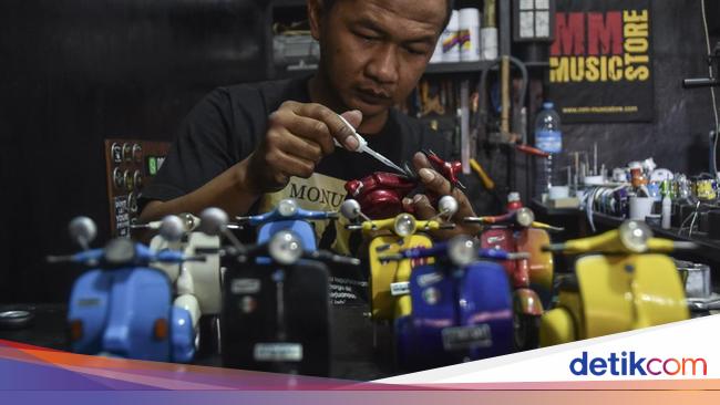 Keren, Miniatur Vespa Ini Dibuat dari Pipa Paralon Bekas Lho